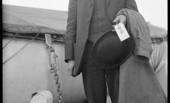 Breaking Trail: The Remarkable Arctic Journey of Robert Abram Bartlett